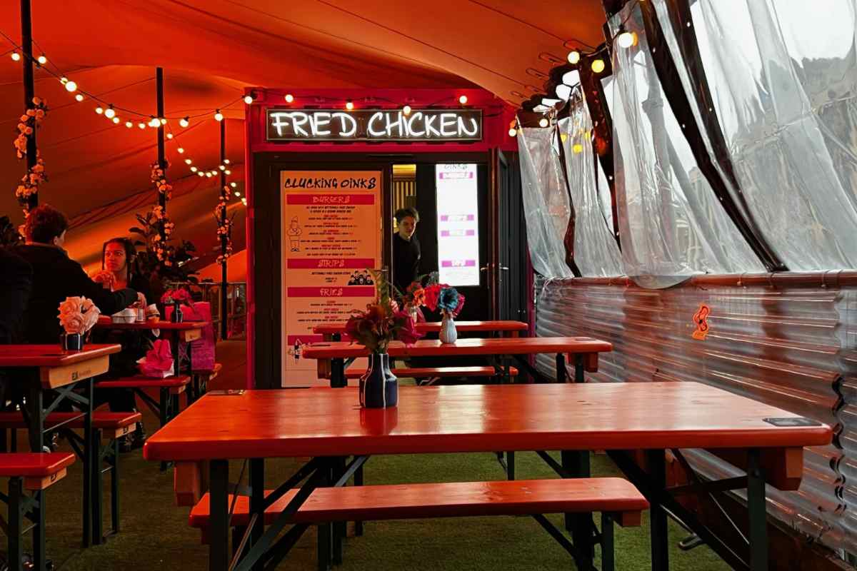 Savoring The Hype: Clucking Oinks, Sparks York Food Review